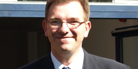 Frost spies infrastructure hot spot in offshore wind farms