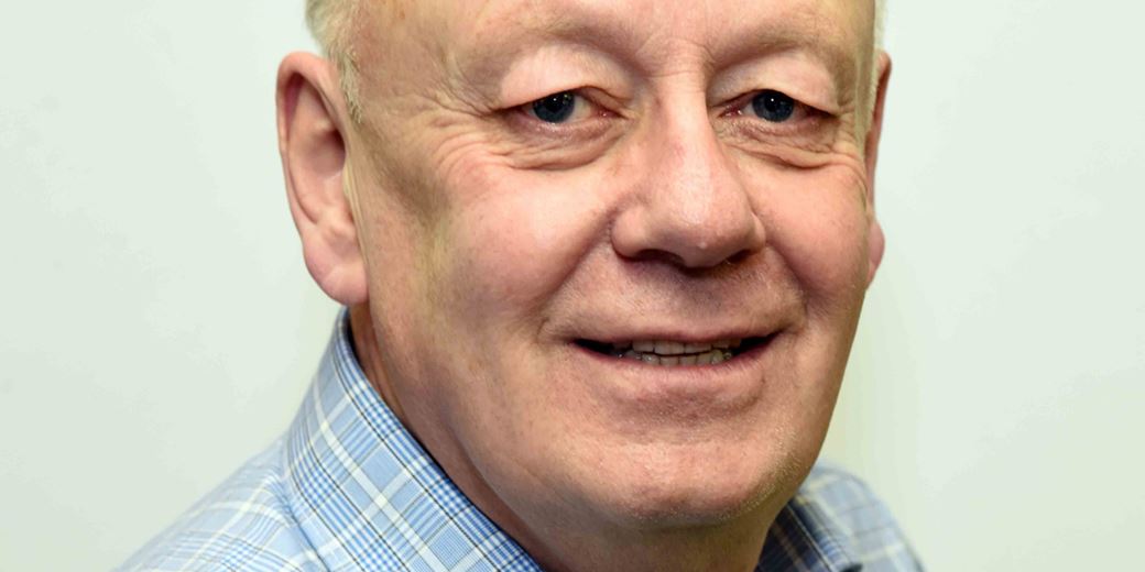 Ex-IFA Ian Lees pens books to brighten financial futures