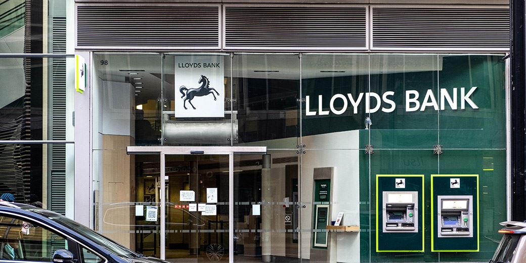 Why UK banks are returning to the wealth market