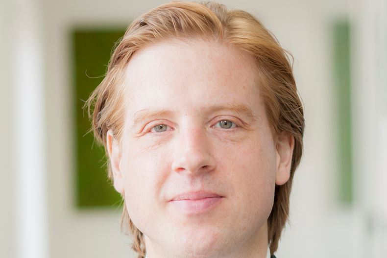 Prusik’s AA-rated Tom Naughton goes big on Hong Kong over India