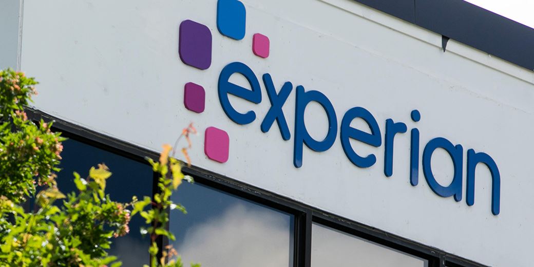 Nick Train swoops on Experian as investors ‘give up’ on UK