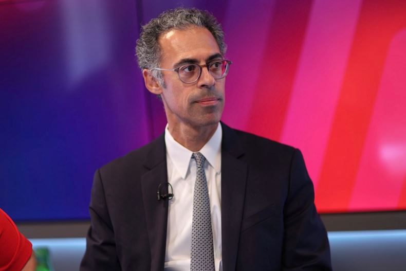 Here's what BlackRock's Larry Fink and 13 other fund CEOs took home in 2022