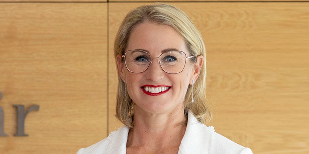 Julius Baer hires Guernsey head, as Burt retires after 18 years