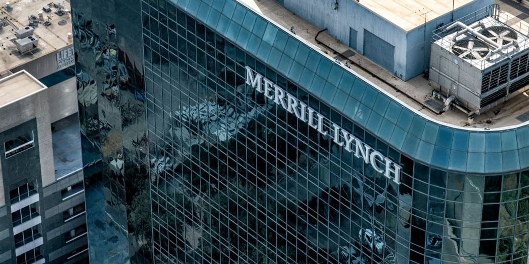 Merrill increases payouts for client-transfer programs